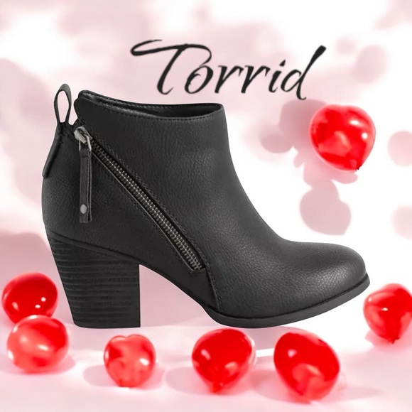 torrid | Shoes | Torrid Womens Size 12 Black Side Double Zipper Entry ...